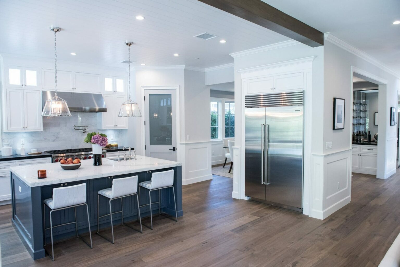 Pecan 8 5⁄8" White Oak Engineered Hardwood Flooring - ADM Flooring